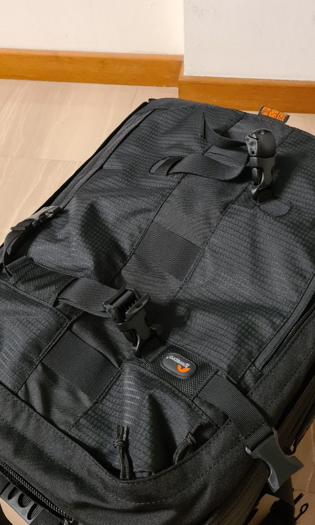 Lowepro Pro Runner x450 AW Camera Bag with Wheels, Photography ...