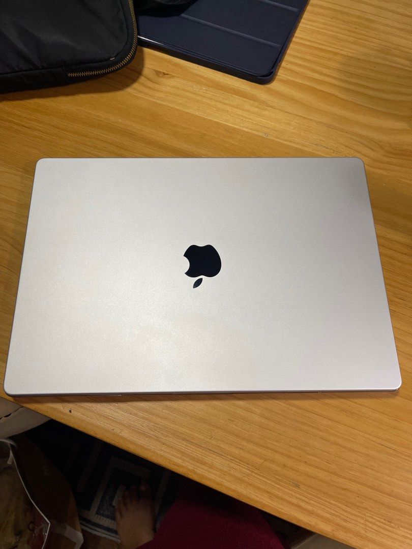 MacBook Pro M1 - 16” inch Silver (July 2025 AppleCare+ warranty ...