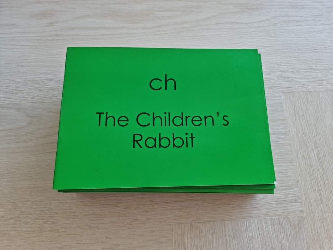 Montessori Green Scheme Phonogram readers, Hobbies & Toys, Books ...