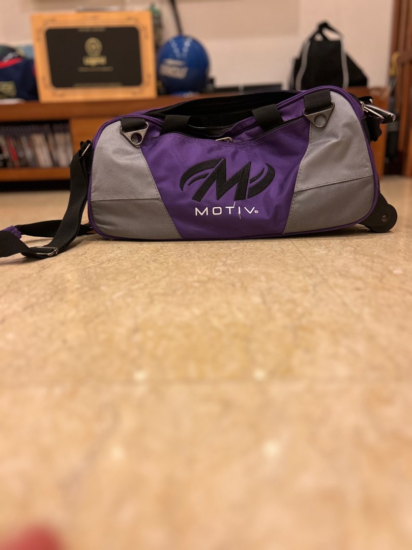 Motiv 2 Ball Tote Bag, Sports Equipment, Sports & Games, Billiards ...