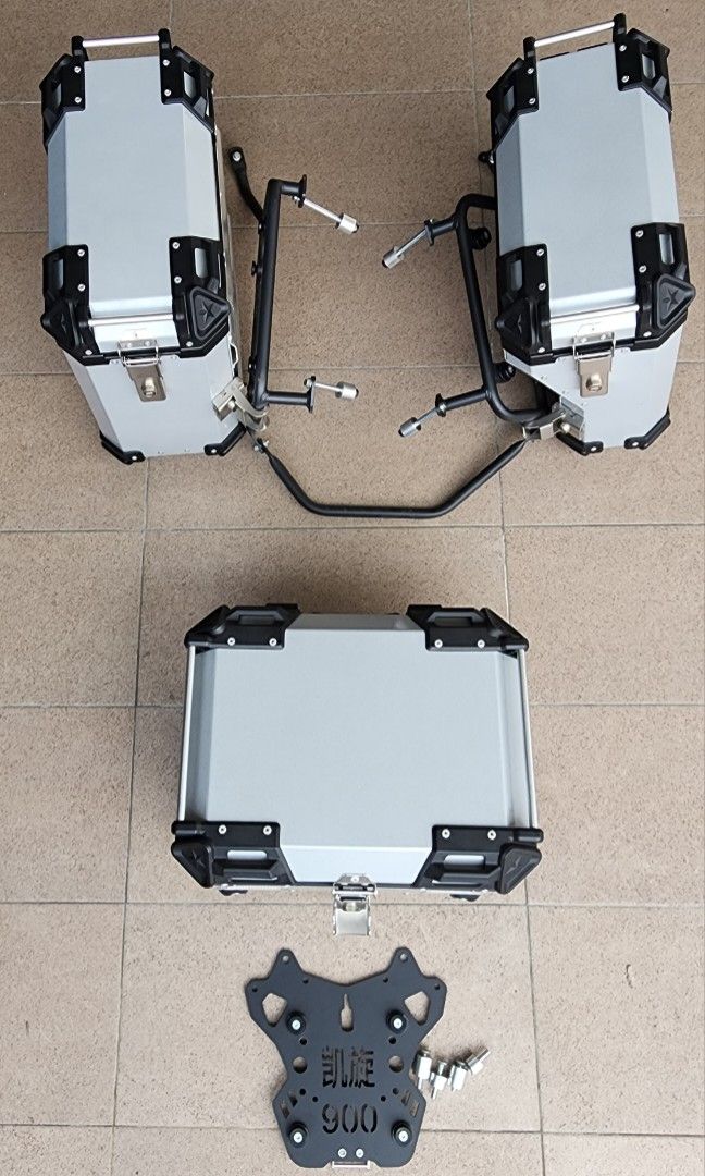 Motorbike Top & Side Boxes, Motorbikes on Carousell