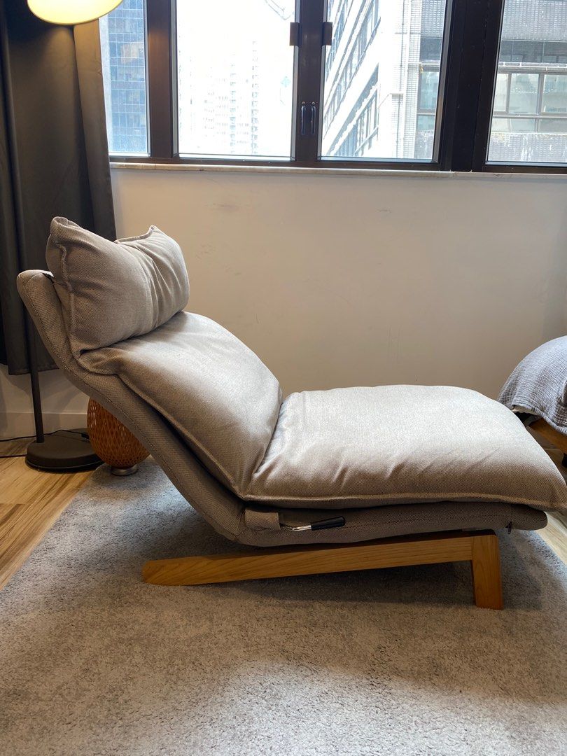 MUJI reclining sofa chair, 傢俬＆家居, 傢俬, 梳化 - Carousell