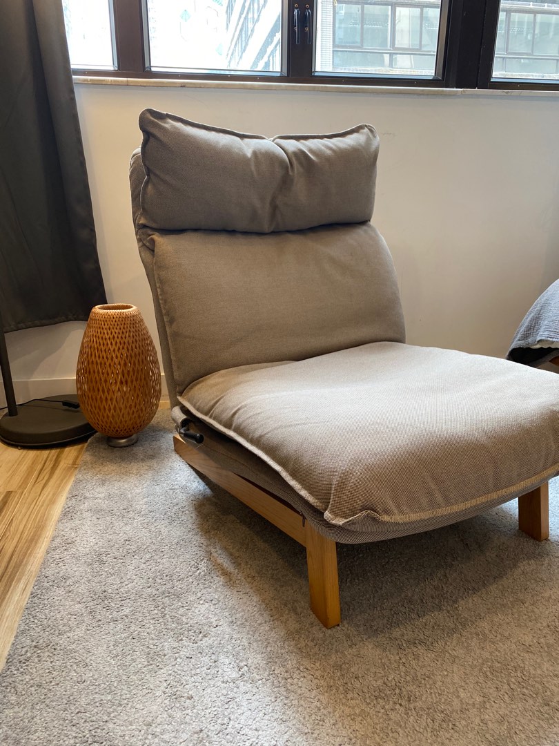 MUJI reclining sofa chair, 傢俬＆家居, 傢俬, 梳化 - Carousell