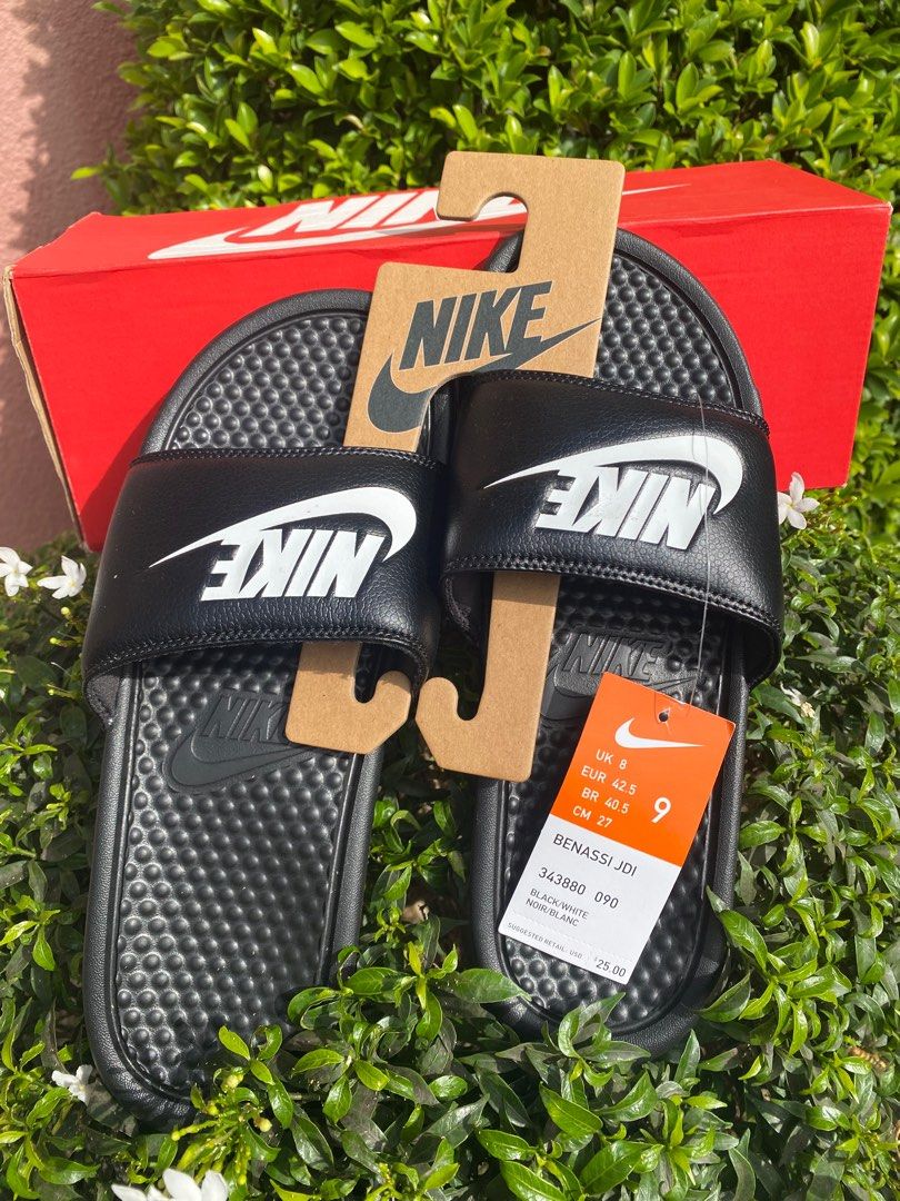 Nike Benassi Slide On Carousell