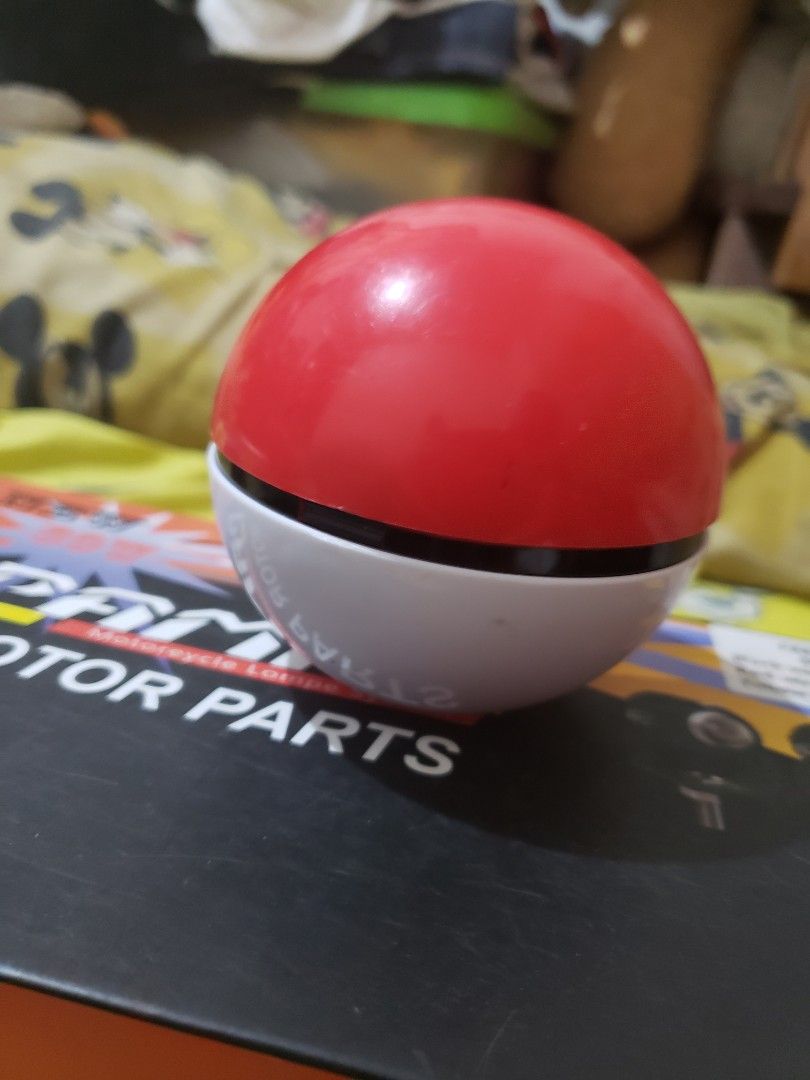 original nintendo pokeball & nintendo bandai 1999 oddish pokemon plush ...