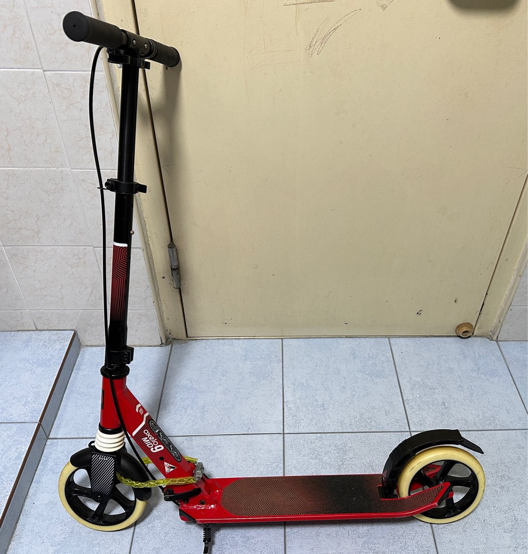 Oxelo MID 9 kids scooter, Sports Equipment, Sports & Games, Skates ...