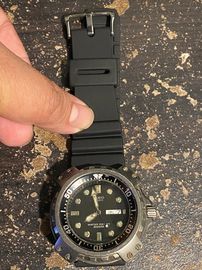 Rare JDM Casio MD-703 Divers 200m Quartz Untouched, Men's Fashion ...