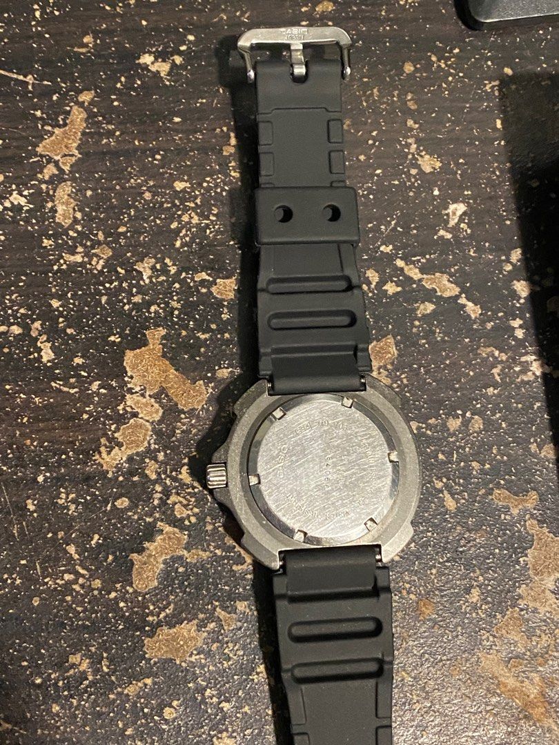 Rare JDM Casio MD-703 Divers 200m Quartz Untouched, Men's Fashion ...