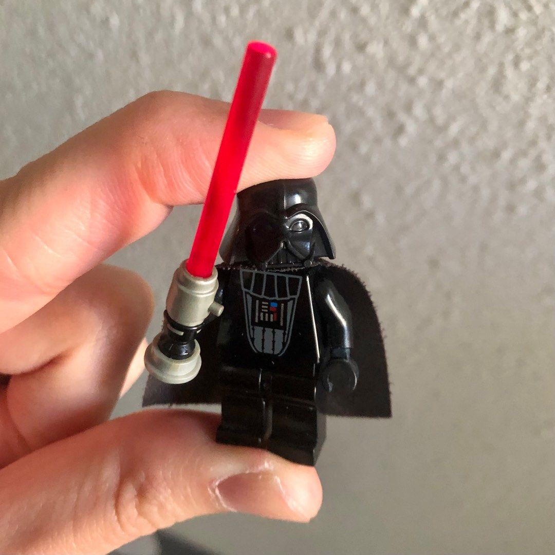 *RARE* LEGO Star Wars Darth Vader with Trans-Red Light-Up Lightsaber ...