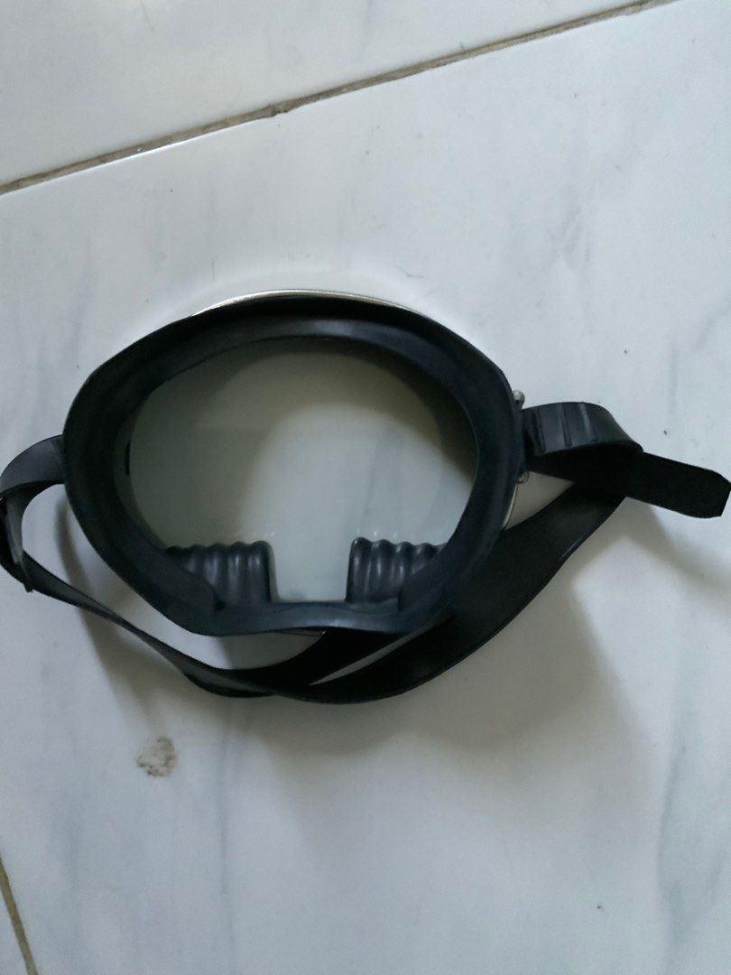 Round diving mask, Sports Equipment, Other Sports Equipment and ...