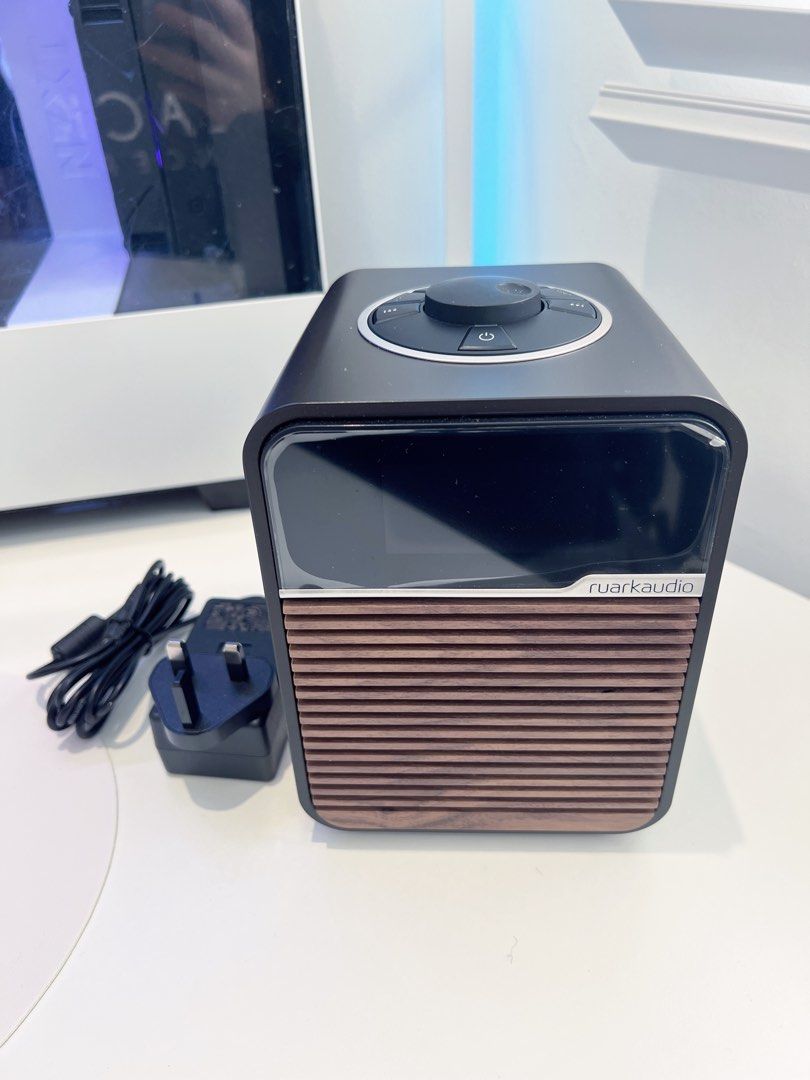 Ruark Audio R1 MK4 Deluxe Bluetooth Radio Speakers, Audio, Soundbars ...