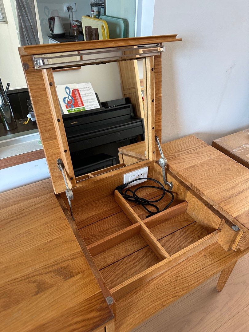 Solid Wood Dressing table with LED light and Power Socket, Furniture ...