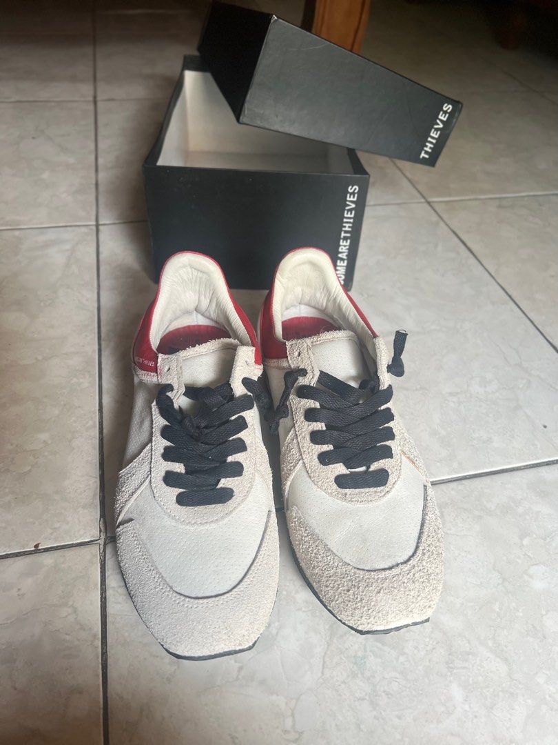 Some are thieves runaway style shoes red, Fesyen Pria, Sepatu ...