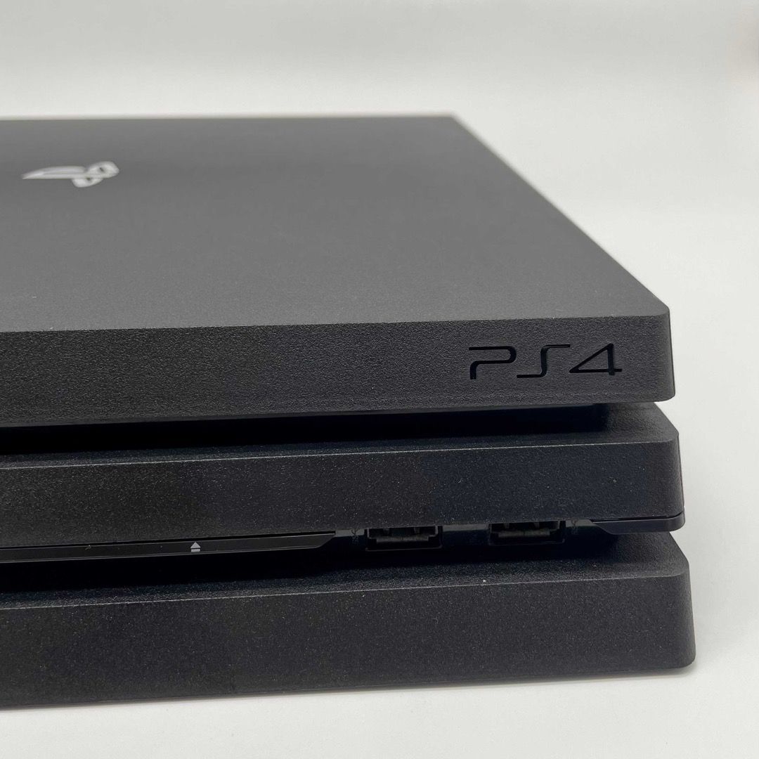 Sony Playstation 4 PRO PS4 complete set with controllers, box, and FREE ...