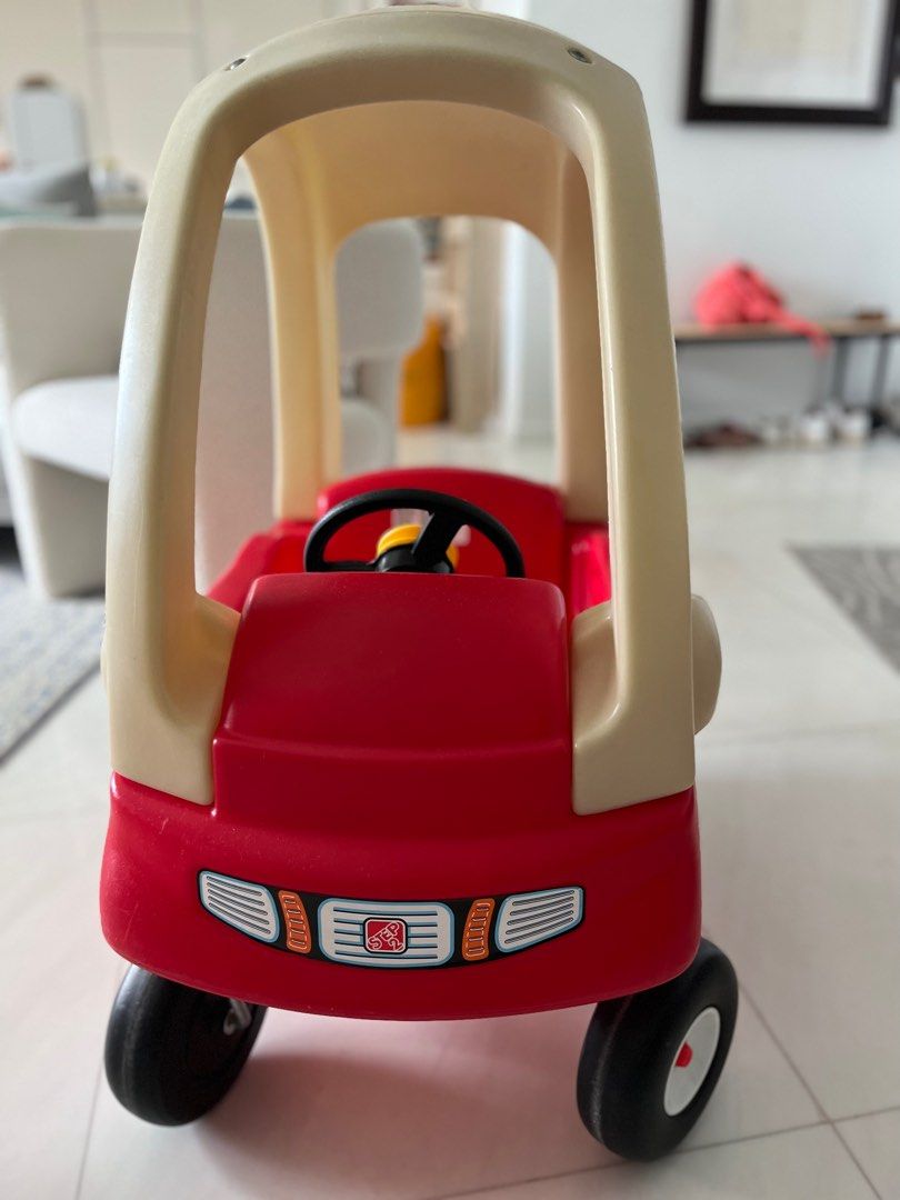 Step2 Snuggle bug coupe car, Babies & Kids, Infant Playtime on Carousell