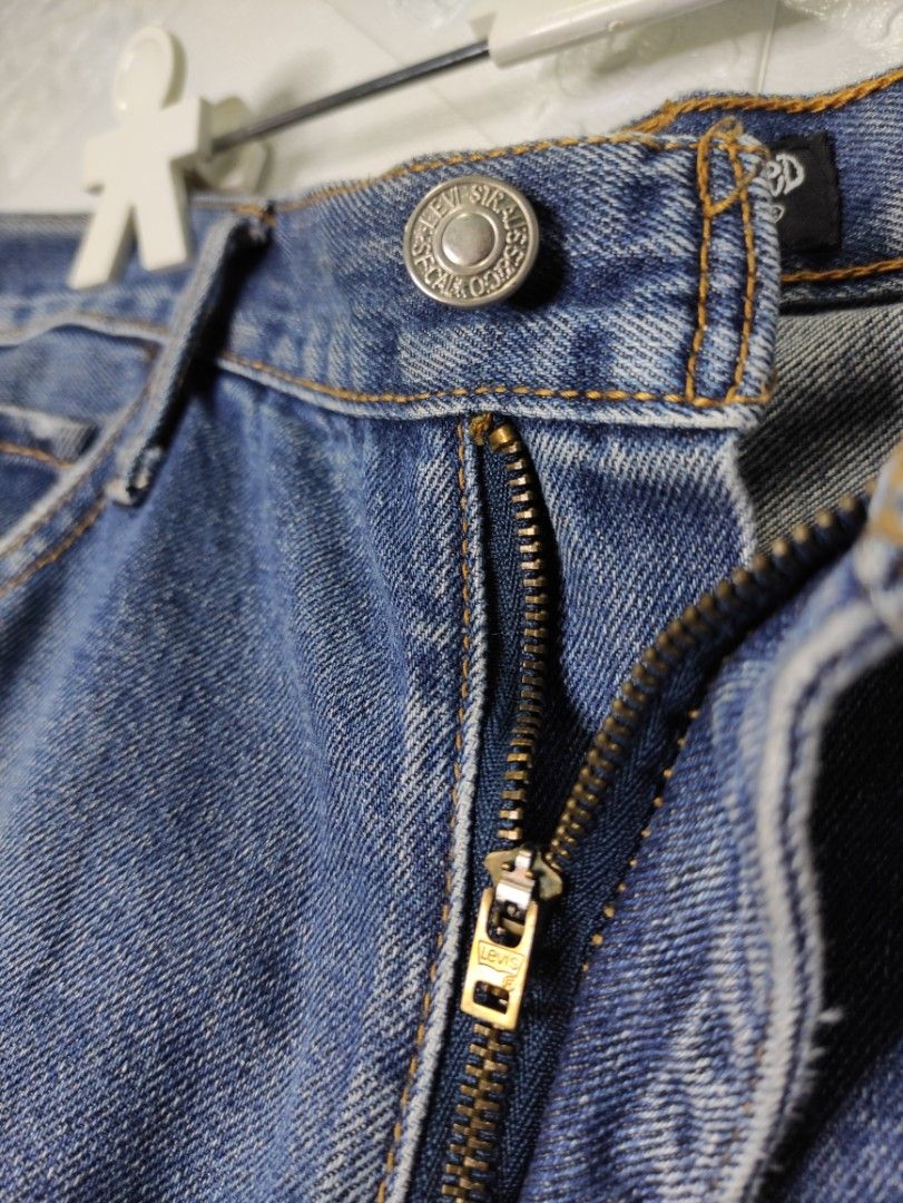 Stussy x Levis pants, Men's Fashion, Bottoms, Jeans on Carousell