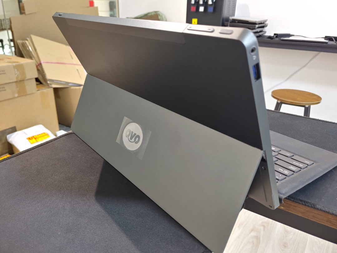 Super Slim 15 Inch SSD Laptop - 4GB RAM - SSD Drive - Fast Boot Up ...