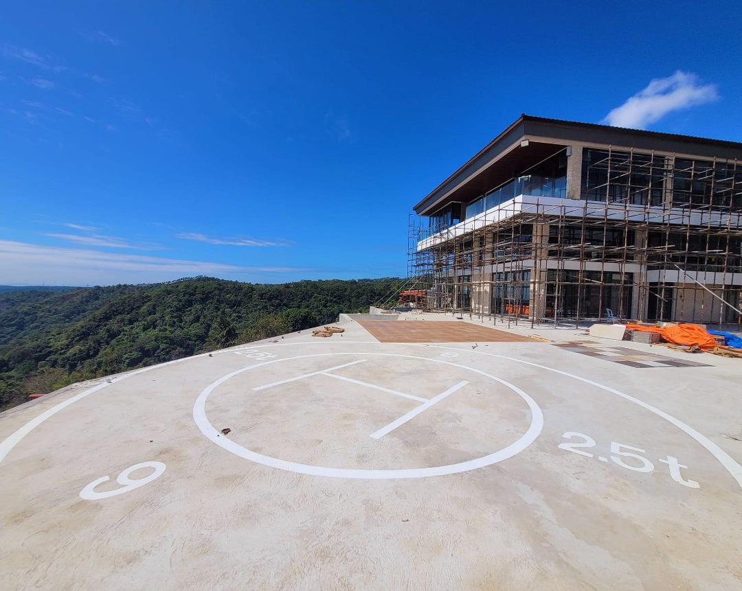 Tagaytay house and lot with helipad , with full view of Taal Volcano ...