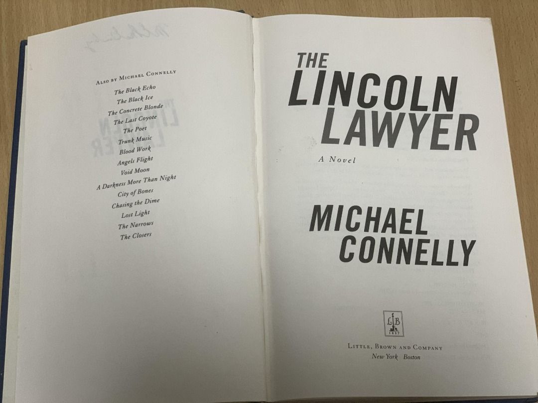 The Lincoln Lawyer by Michael Connelly | First Edition | 2005 on Carousell