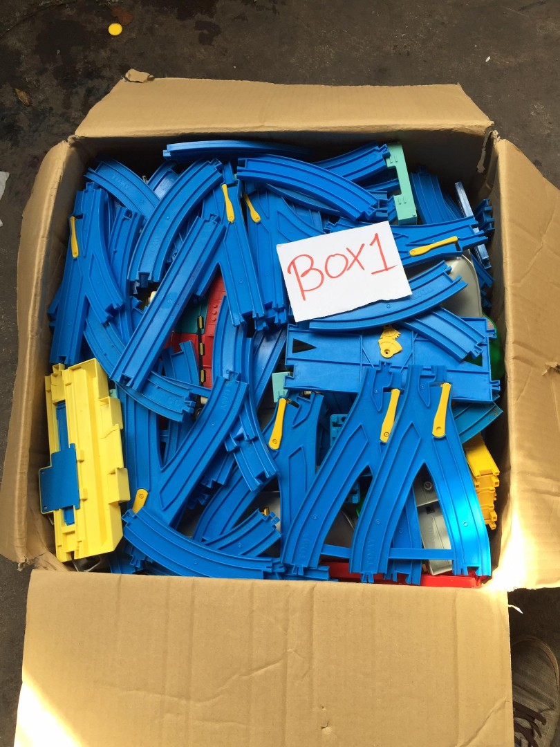 Tomy tracks, Hobbies & Toys, Toys & Games on Carousell