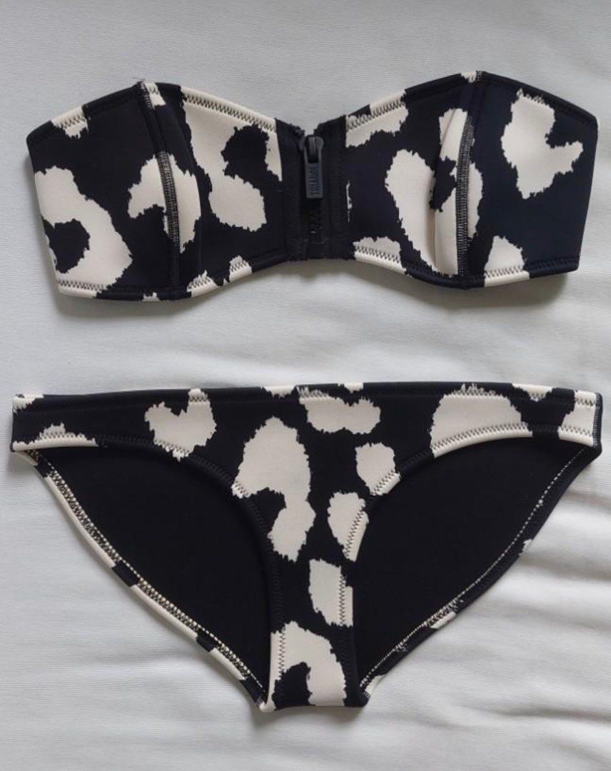 Triangl Bikini with bag, Women's Fashion, Swimwear, Bikinis & Swimsuits ...