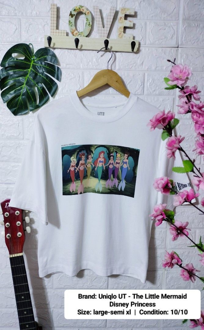 Uniqlo UT Disney Princess as Mermaids in Grotto White Tshirt, Women's ...