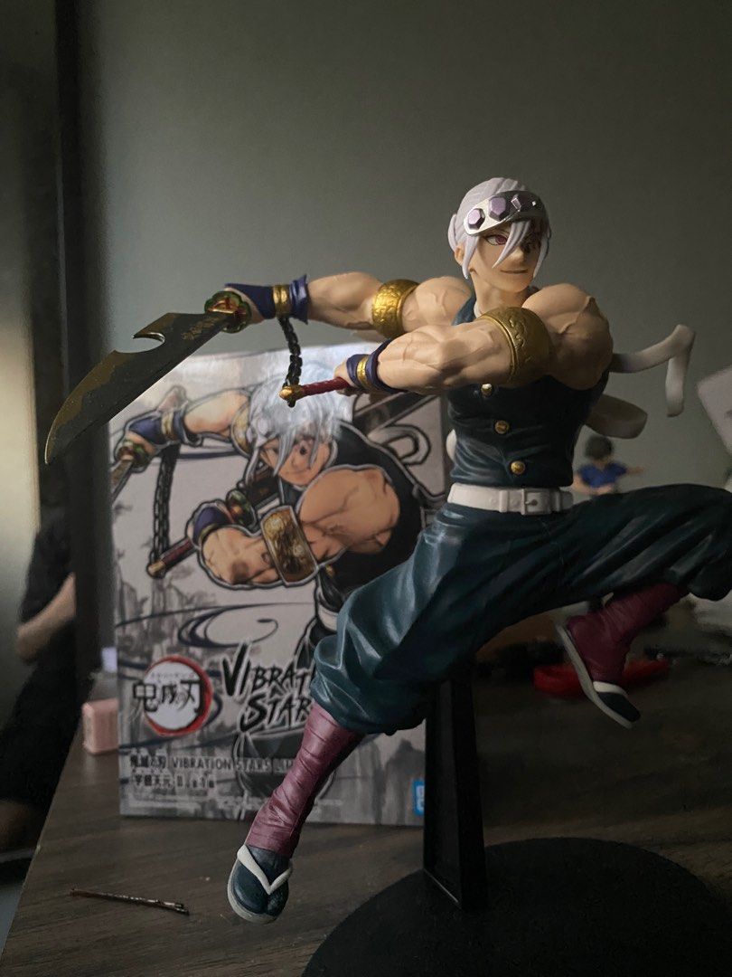uzui tengen figurine (demon slayer), Hobbies & Toys, Toys & Games on ...