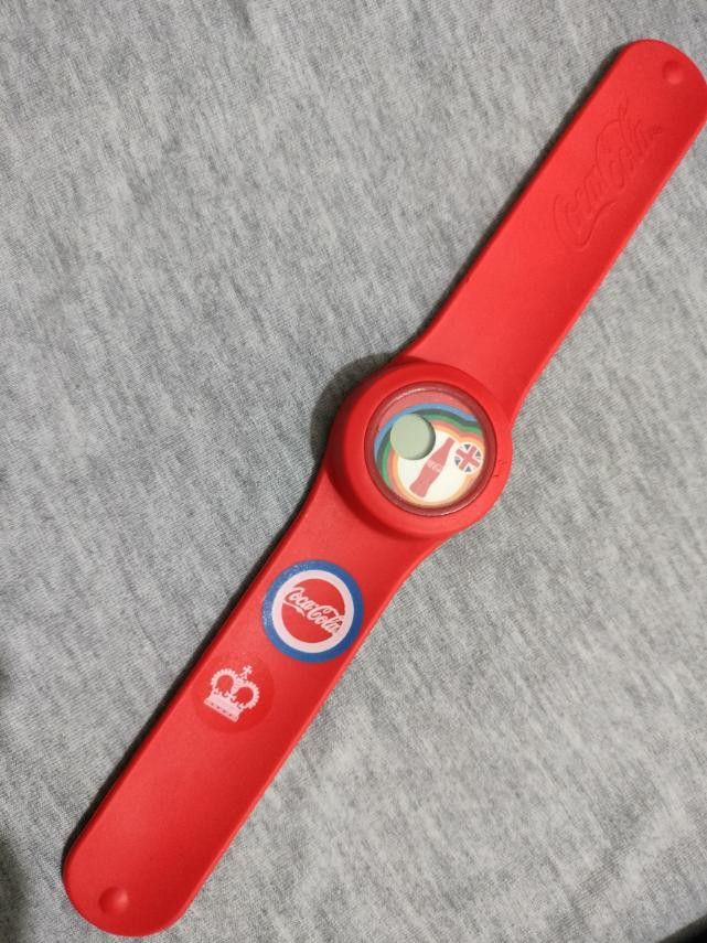 Vintage Coca-Cola Popwatch on Carousell