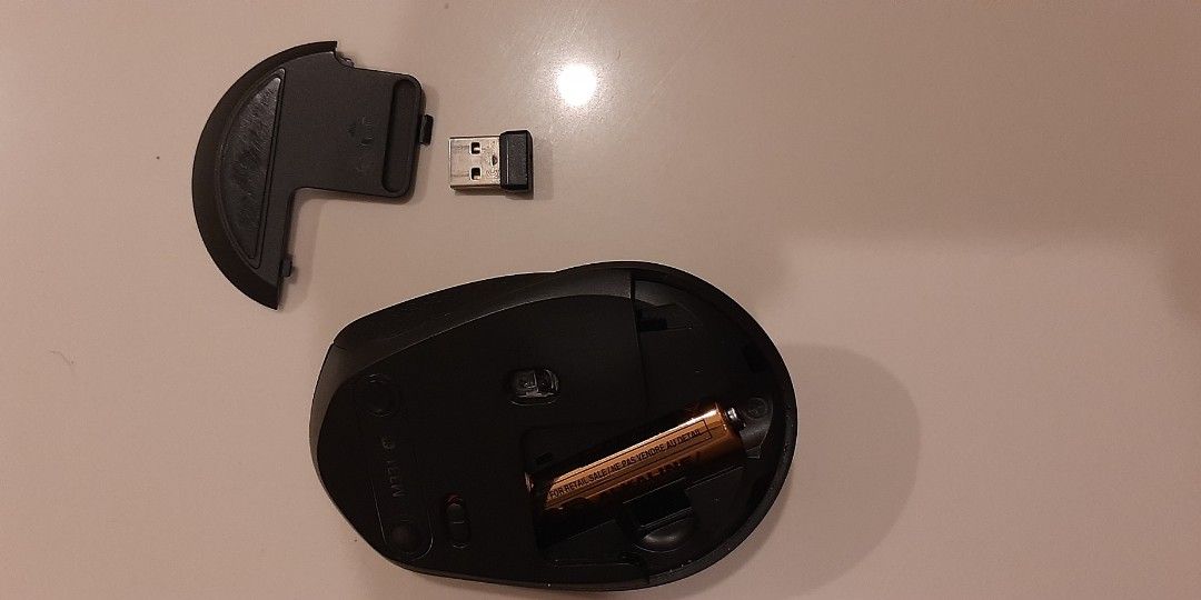 Wireless Logitech Mouse Computers Tech Parts Accessories Mouse Mousepads On Carousell