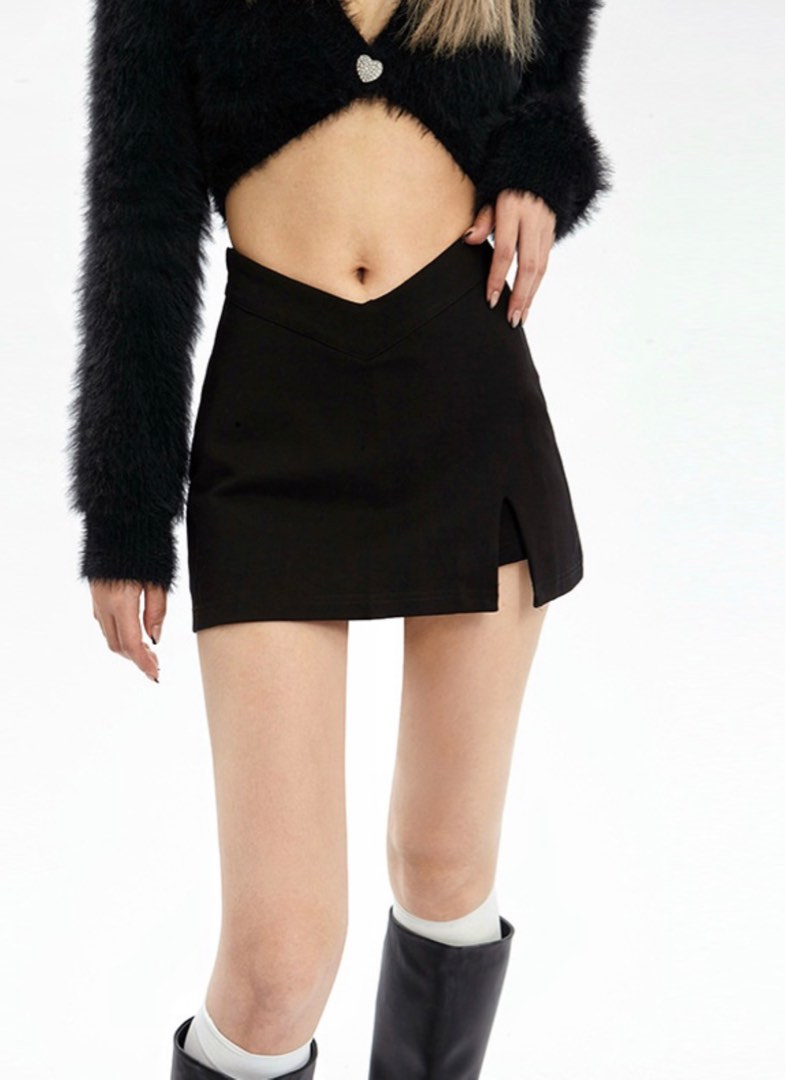 Y2k skort, Women's Fashion, Bottoms, Shorts on Carousell