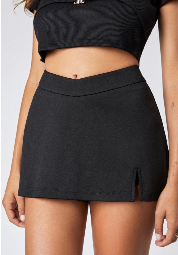 Y2k skort, Women's Fashion, Bottoms, Shorts on Carousell