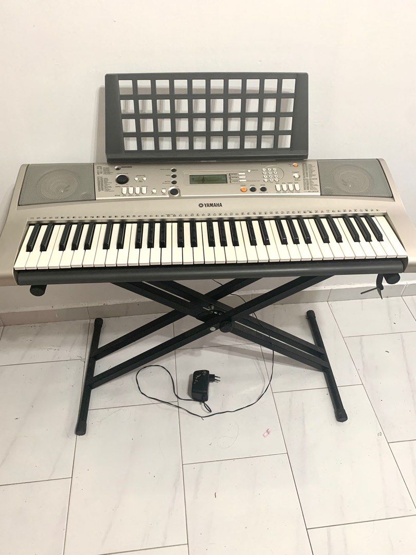 Yamaha Keyboard, Hobbies & Toys, Music & Media, Musical Instruments on ...