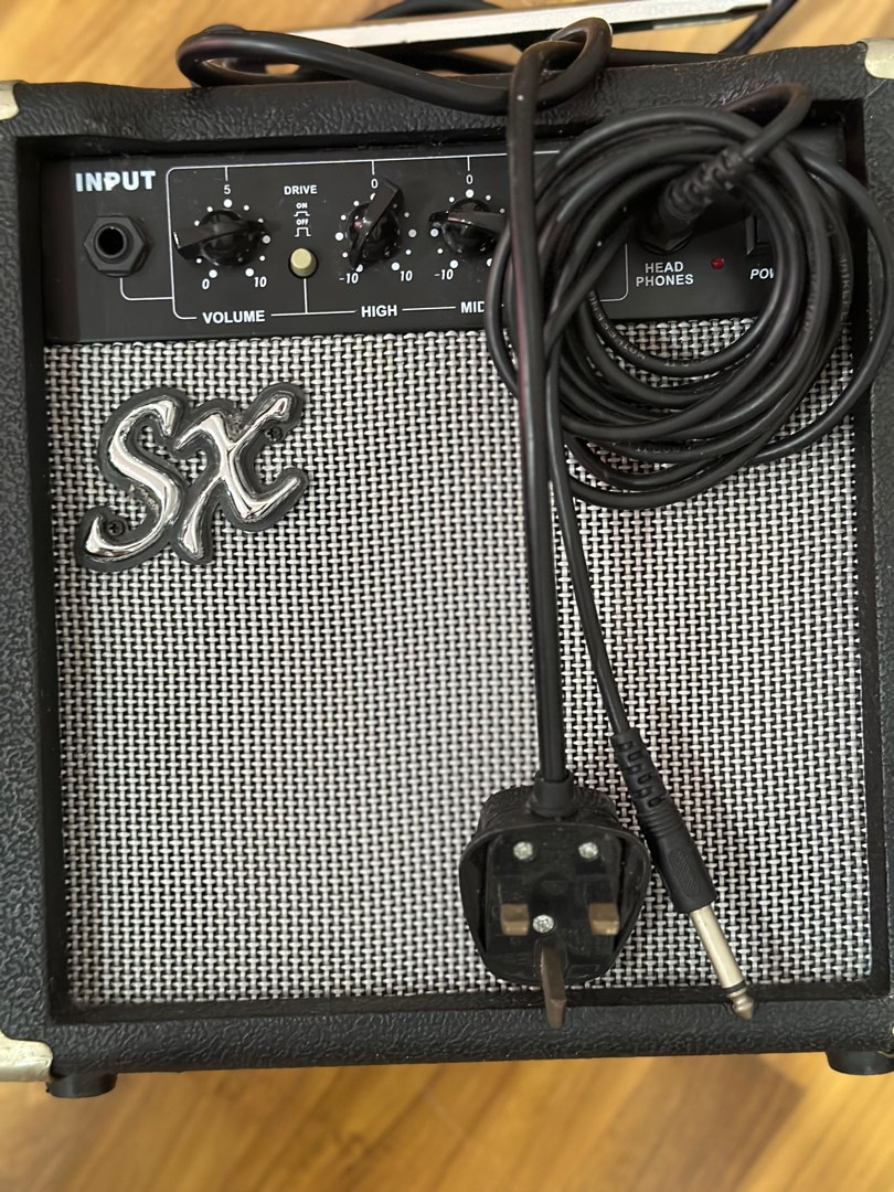 Amplifier, Hobbies & Toys, Music & Media, Music Accessories on Carousell