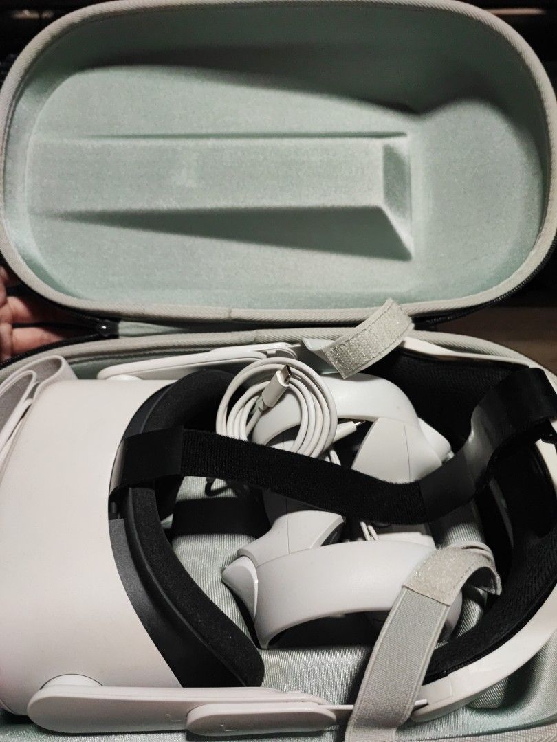 CHEAP Oculus Quest 2 64GB VR, Video Gaming, Gaming Accessories, Virtual ...