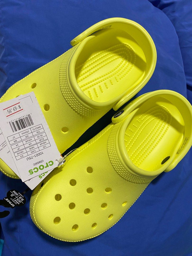 Classic crocs, Women's Fashion, Footwear, Flipflops and Slides on Carousell