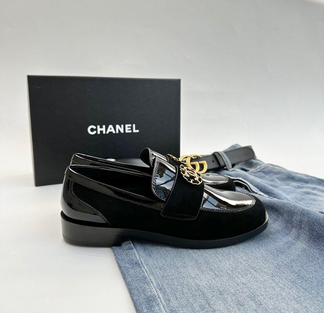 Coco Chanel Loafer, 女裝, 鞋, Loafers - Carousell