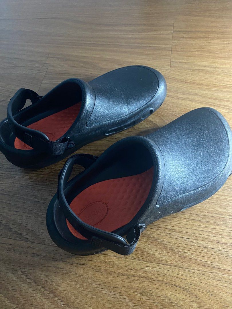 Crocs work shoe, Men's Fashion, Footwear, Boots on Carousell