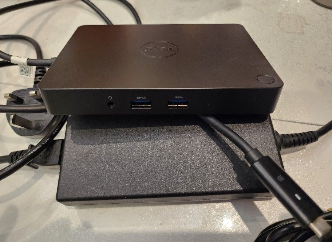 Dell WD15 Docking Station (Dock USB Type C), 電腦＆科技, 電腦周邊及配件, 電腦線、轉接線及 ...