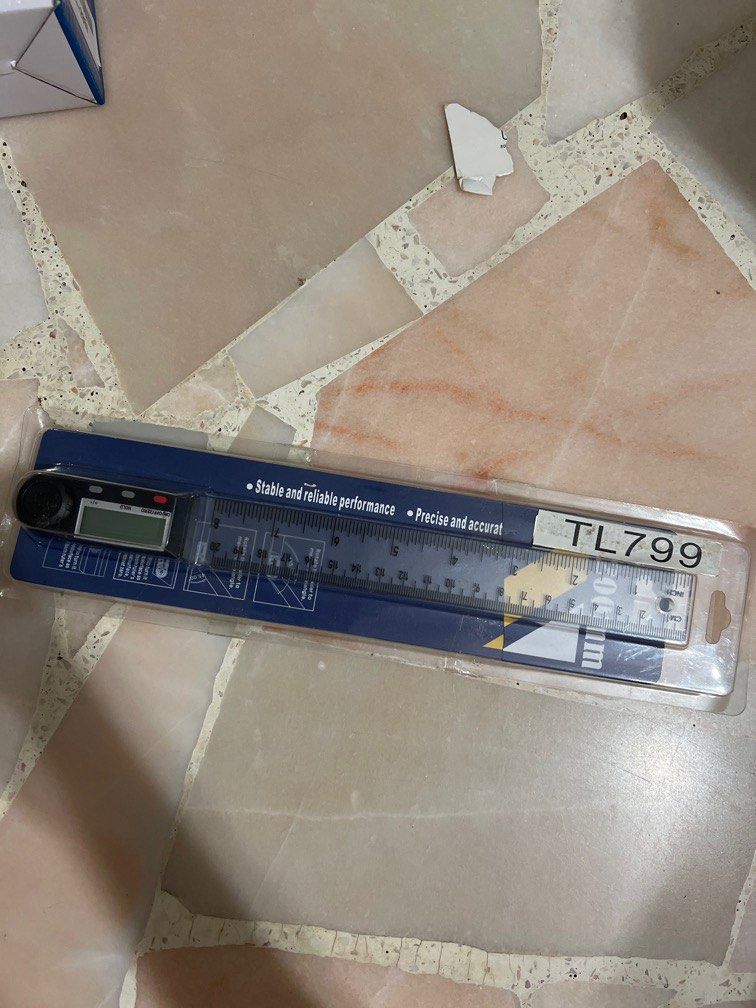 Electric ruler, Hobbies & Toys, Stationery & Craft, Stationery & School ...