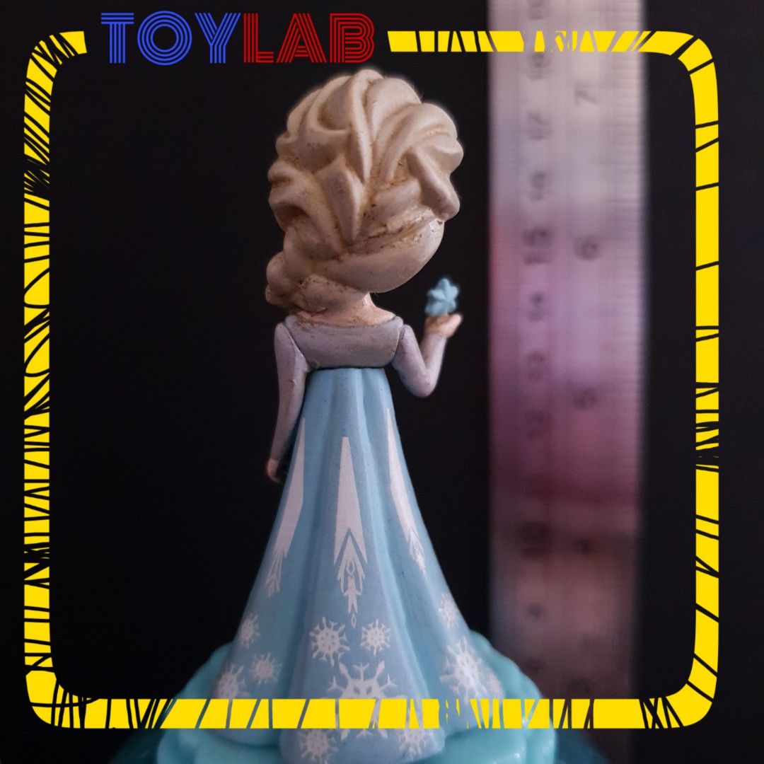 Frozen Elsa display figure, Hobbies & Toys, Toys & Games on Carousell
