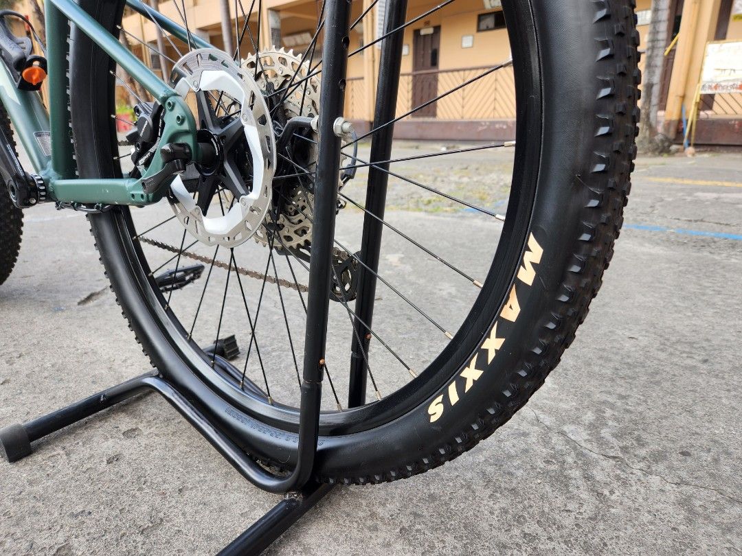Giant Talon 2021, Sports Equipment, Bicycles & Parts, Bicycles on Carousell