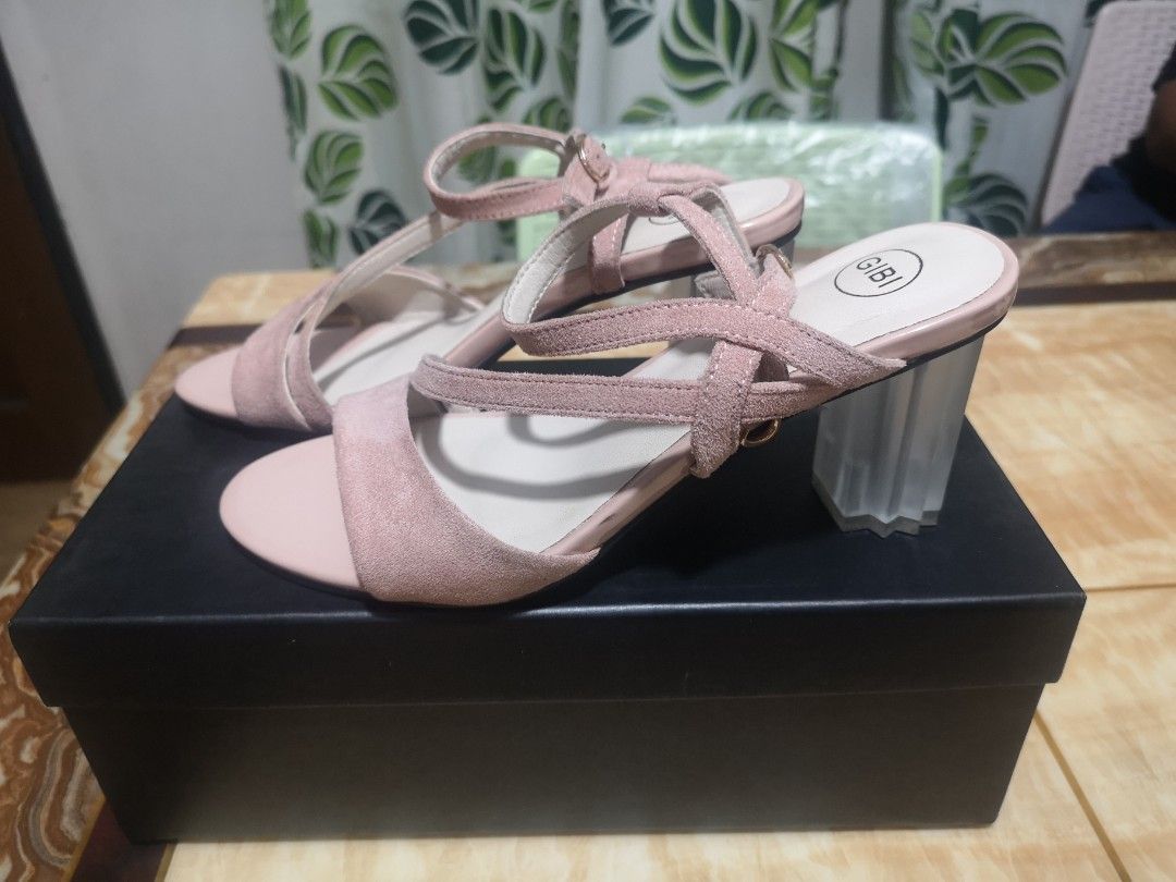 Gibi Shoes, Women's Fashion, Footwear, Heels on Carousell