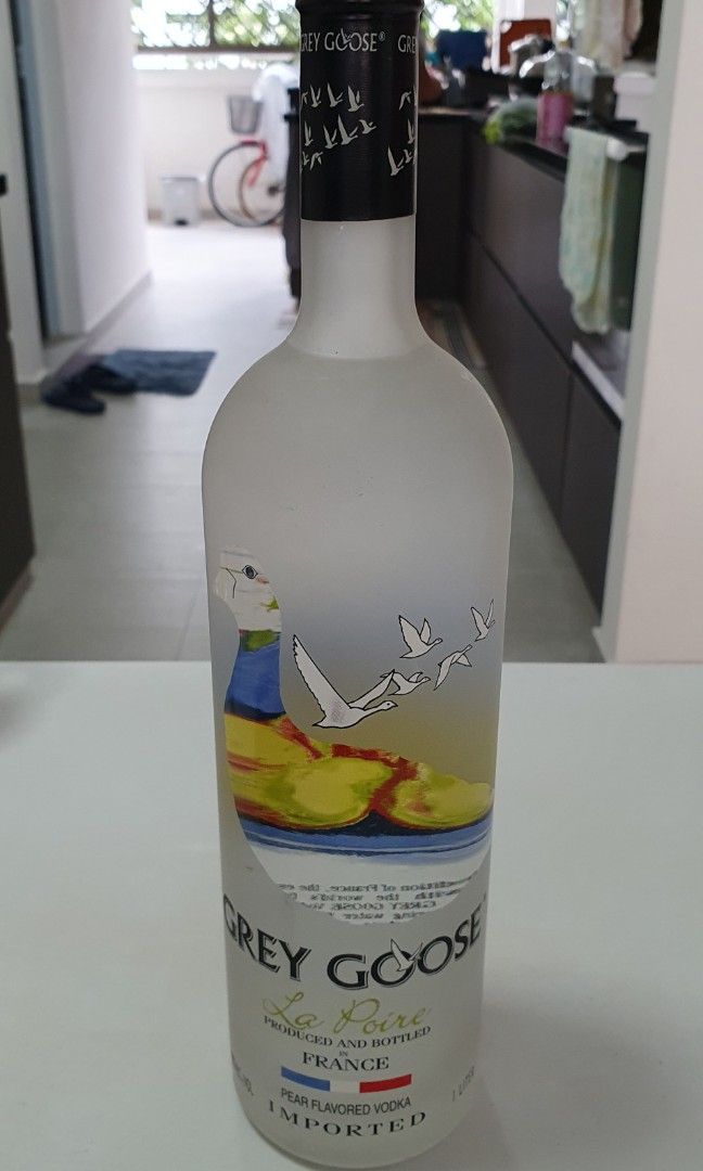 Grey Goose 1L Pear flavoured vodka, Food & Drinks, Alcoholic Beverages ...