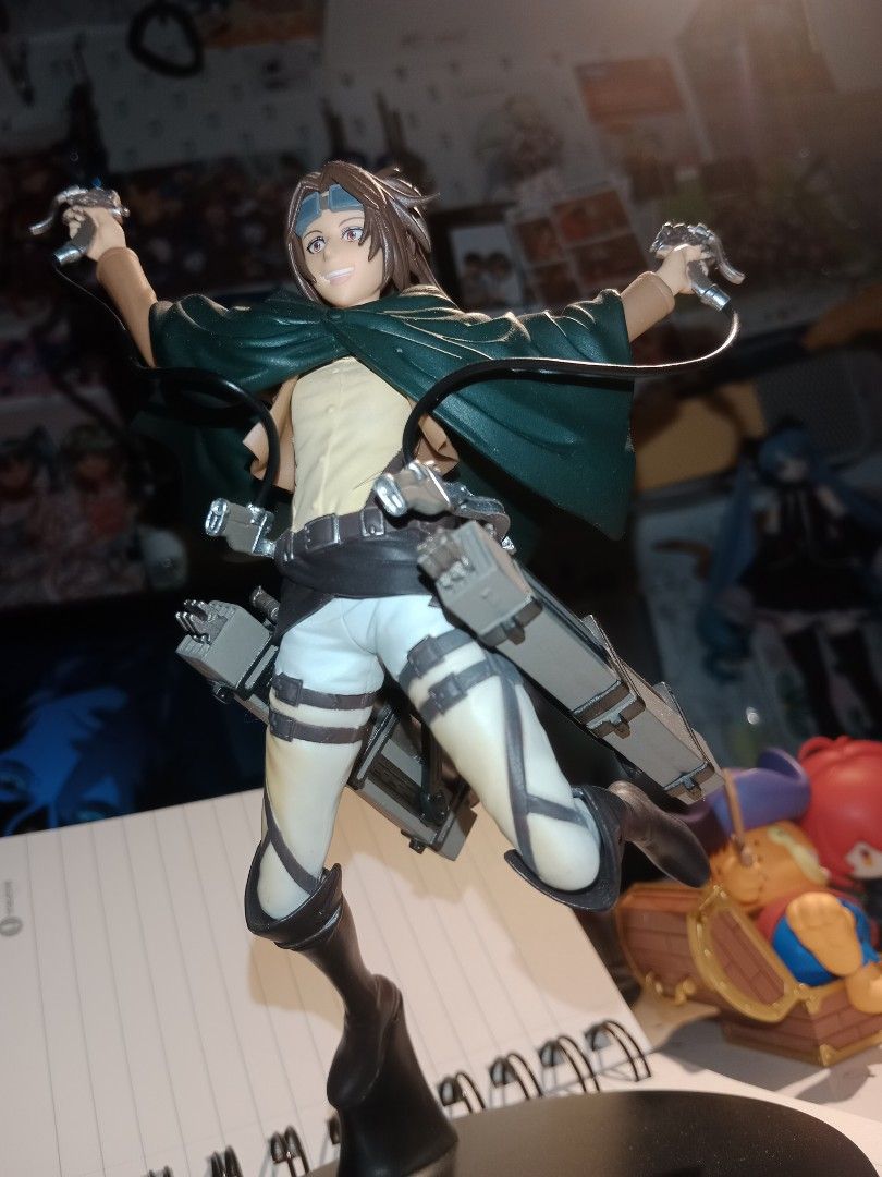 Hange Zoe attack on titan figure, Hobbies & Toys, Memorabilia ...