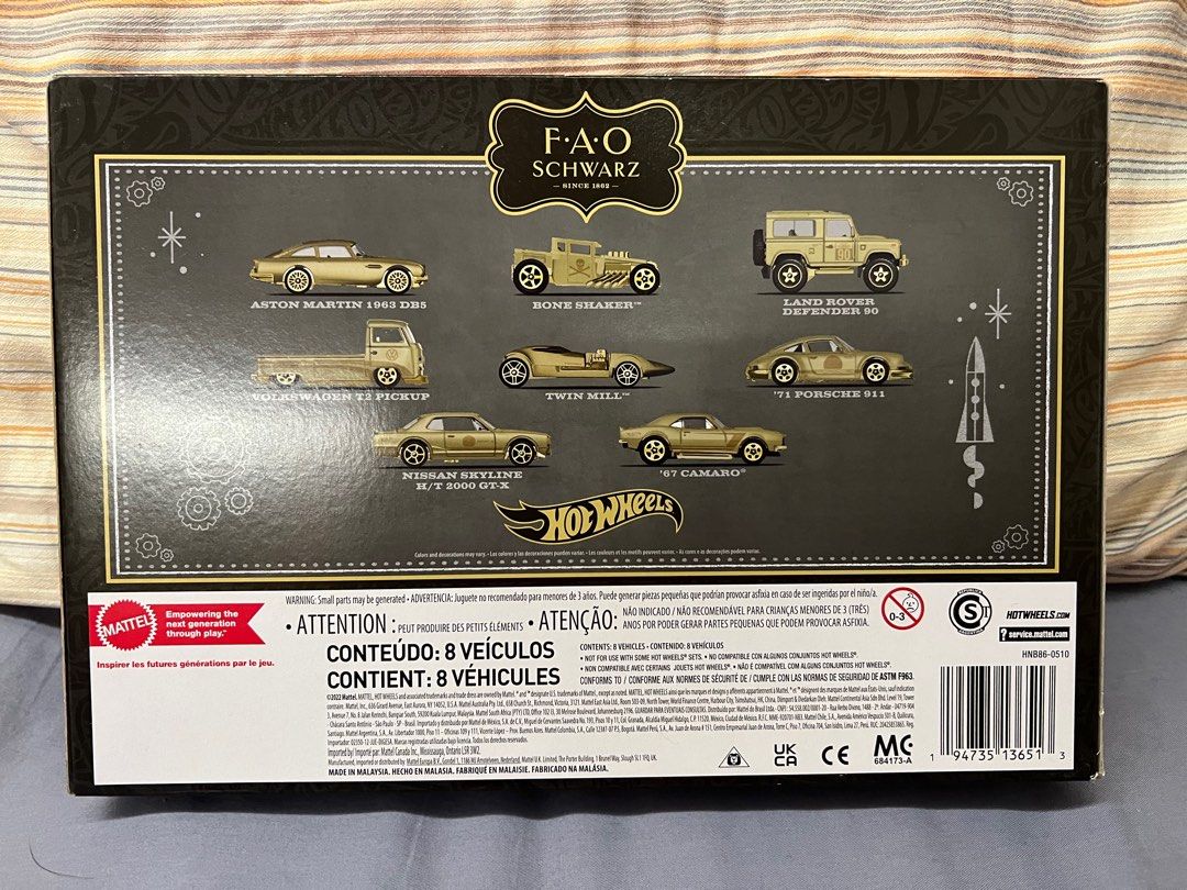 Hotwheels FAO Schwarz box set of 8 cars, Hobbies & Toys, Toys & Games ...
