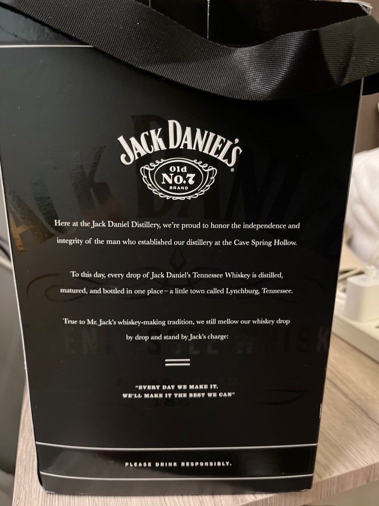 Jack Daniels 1L, Food & Drinks, Alcoholic Beverages on Carousell