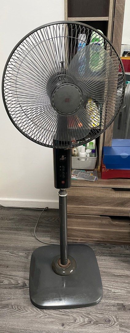 KDK STANDING FAN (Tall), Furniture & Home Living, Lighting & Fans, Fans ...