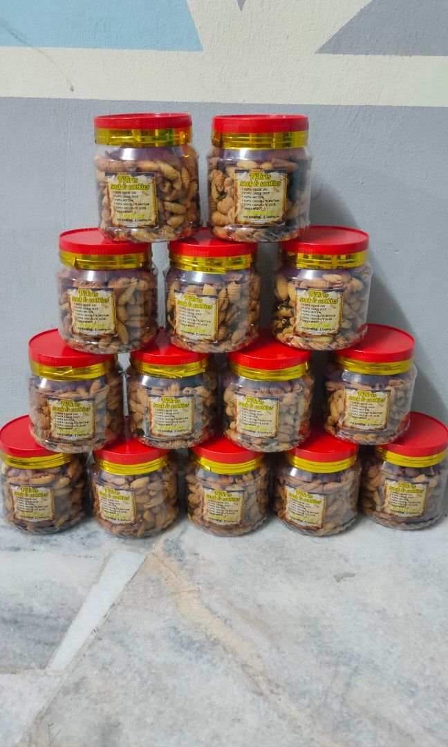 Kuih siput dari kelantan, Food & Drinks, Packaged & Instant Food on ...