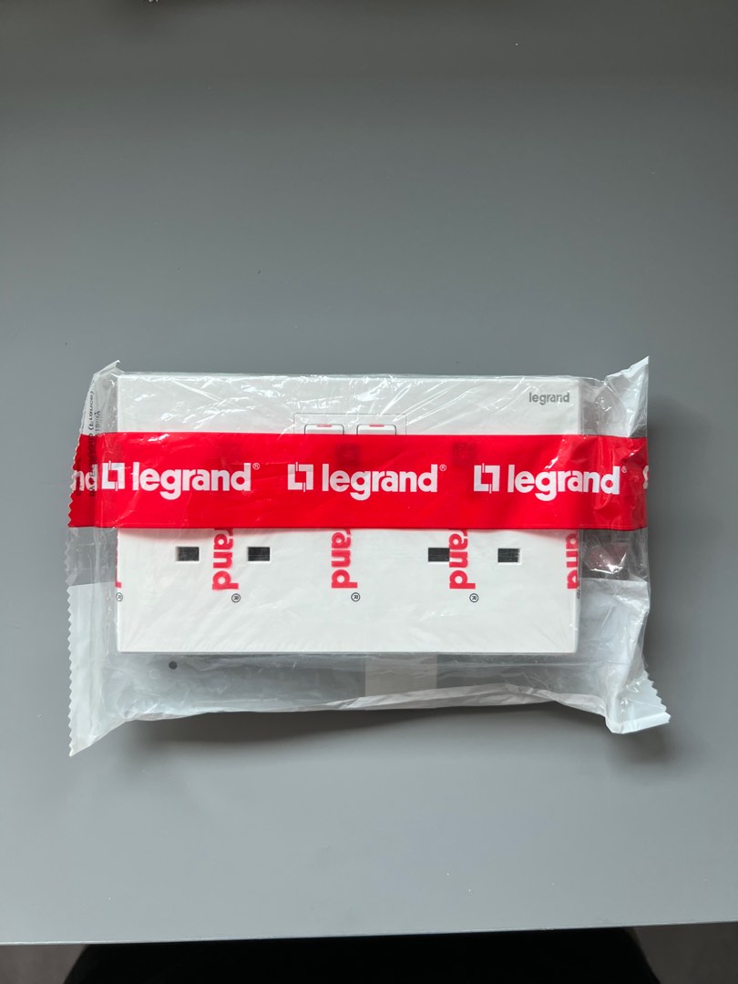 Legend Galion 2 Gang Socket (White), TV & Home Appliances, Electrical ...