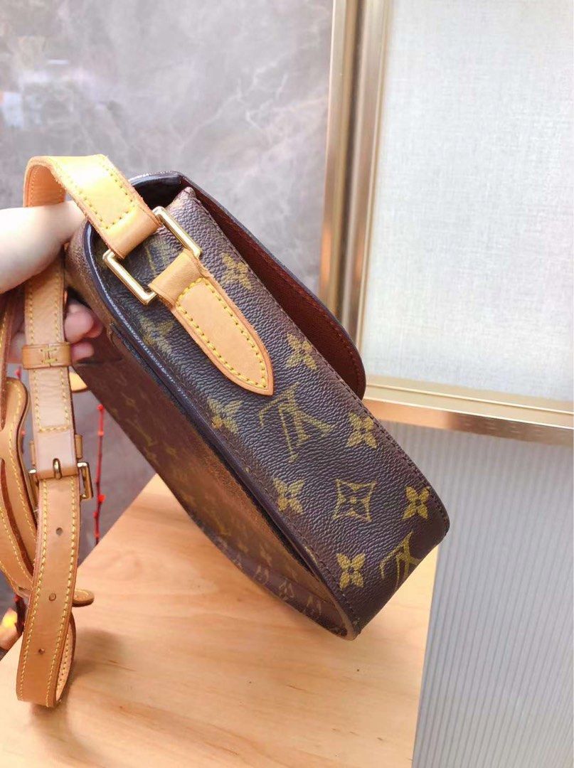 LV crossbody bag (24cm), Luxury, Bags & Wallets on Carousell